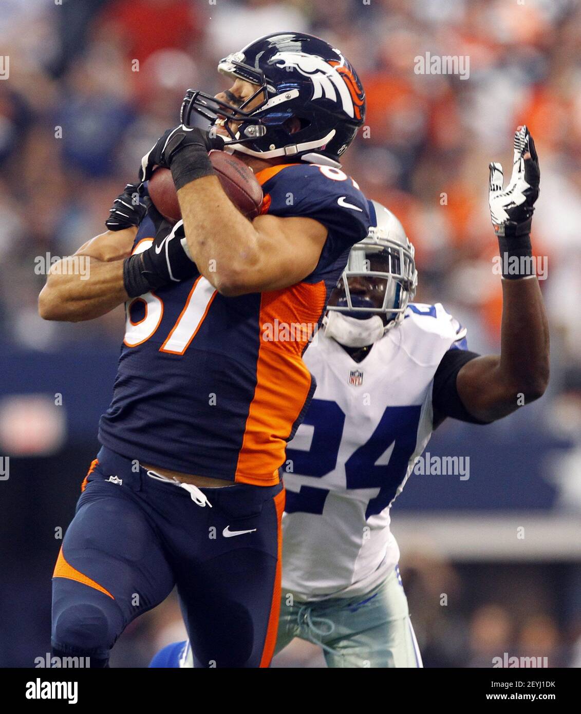 Denver Broncos wide receiver Eric Decker (87) catches a pass against ...