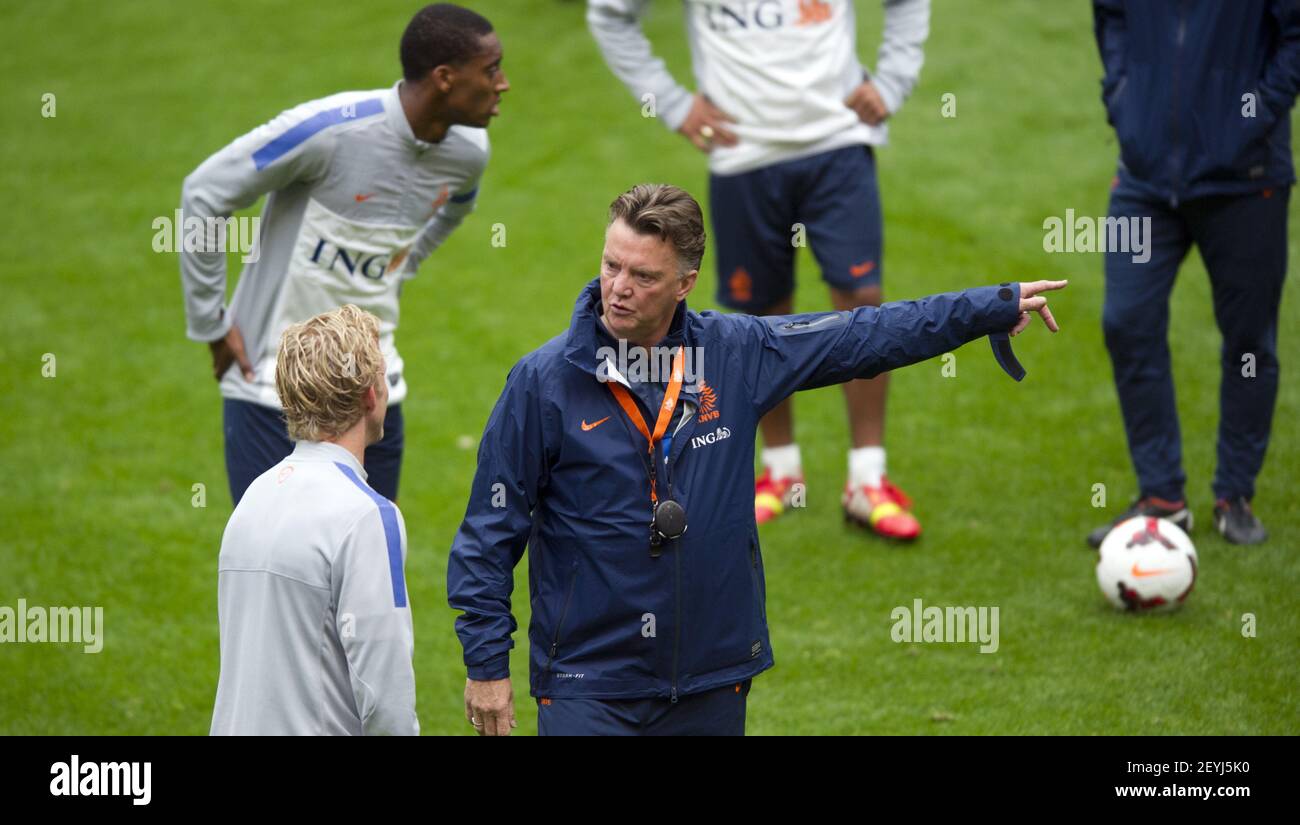 October 10, 2013 - Amsterdam, The Netherlands - Dutch Soccer team ...