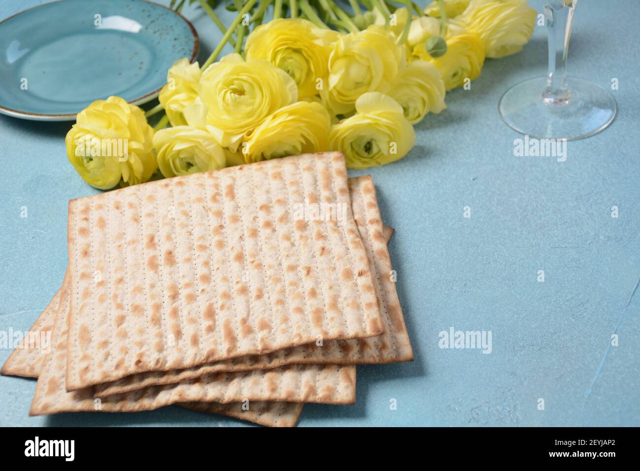 Passover seder plate symbolic food hi-res stock photography and images ...