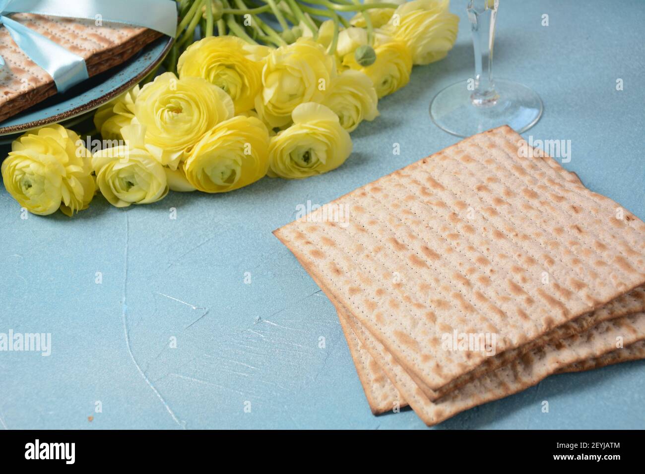 Passover seder plate symbolic food hi-res stock photography and images ...