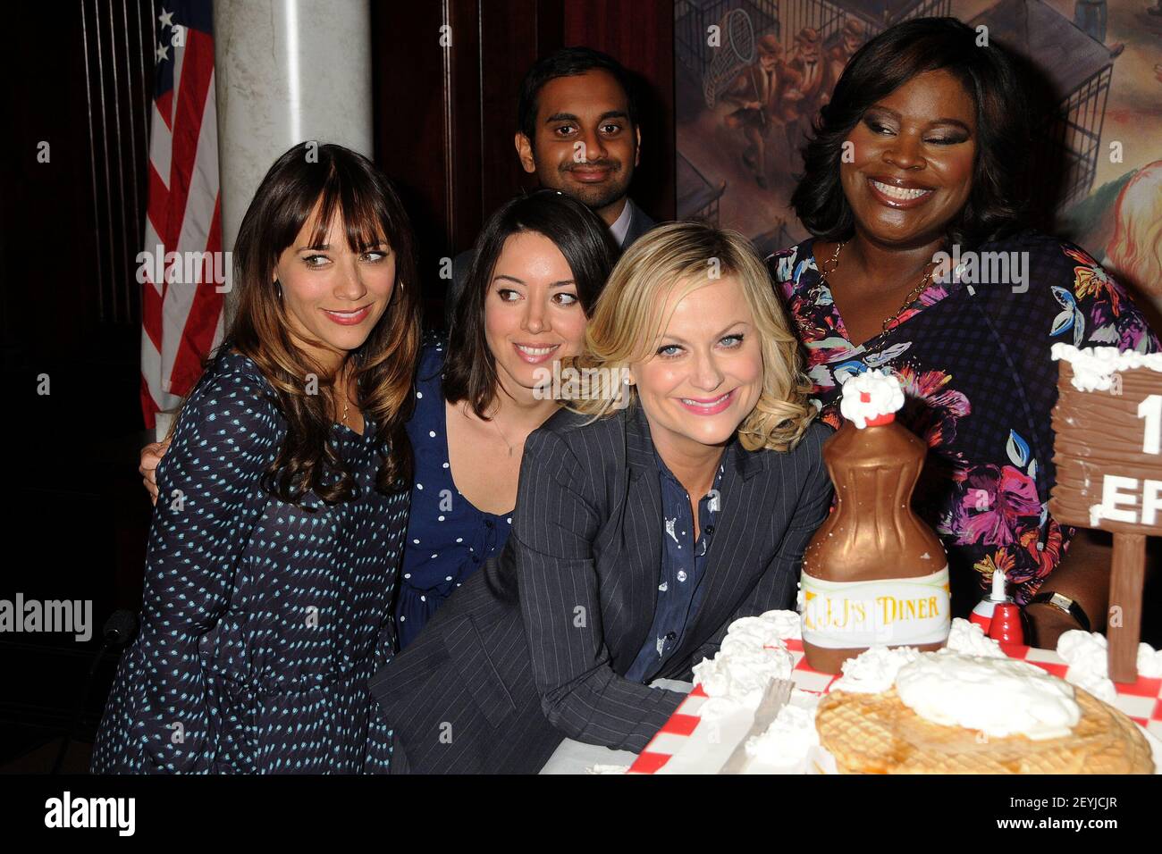 16 October 2013 - Studio City, California - Rashida Jones, Aubrey Plaza ...