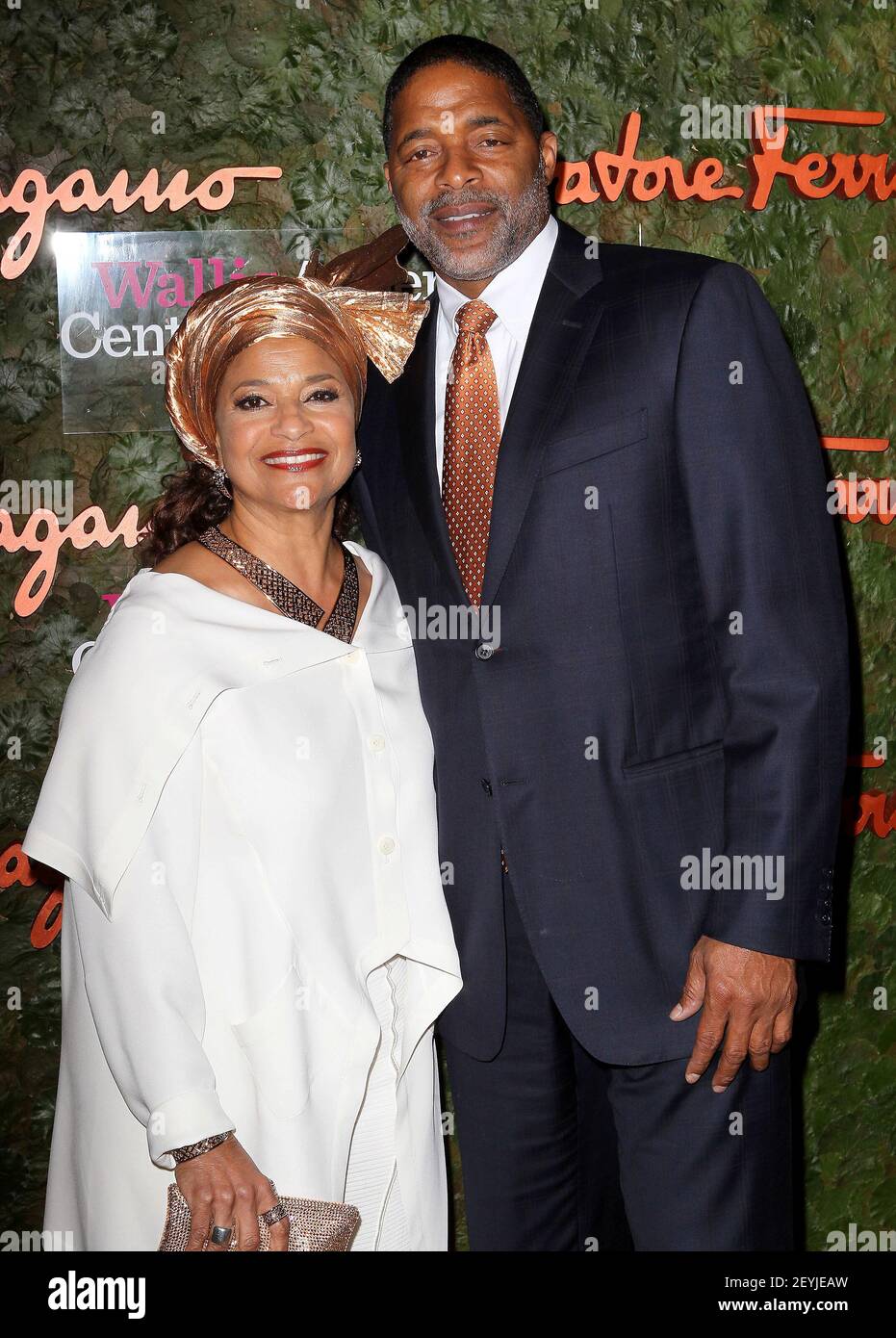17 October 2013 - Beverly Hills, California - Norm Nixon, Debbie Allen ...