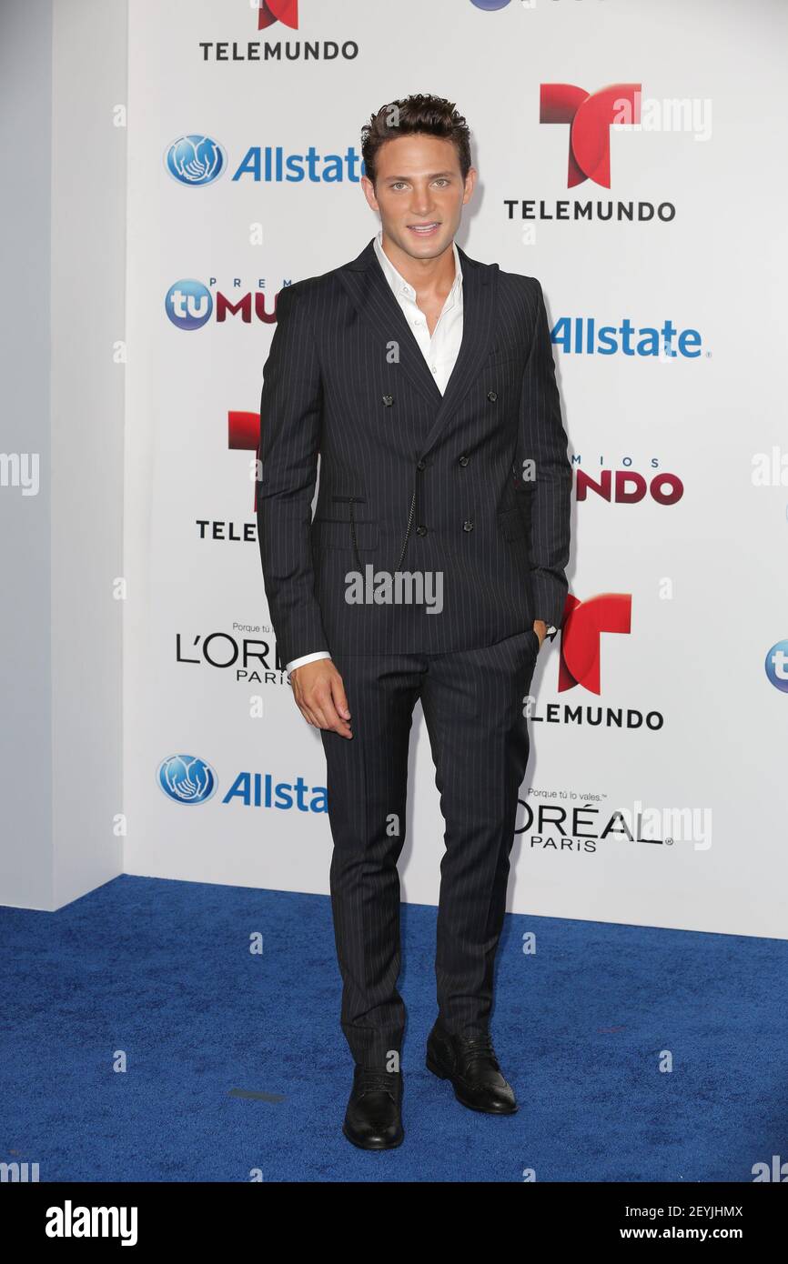 Gabriel Coronel attends Blue Carpet at Telemundo's 2013 Premio Tu Mundo ...