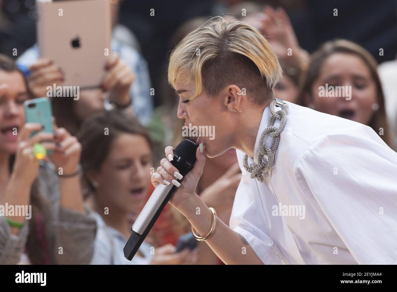Miley Cyrus attends NBC's "Today Show" in Rockefeller Center in New ...