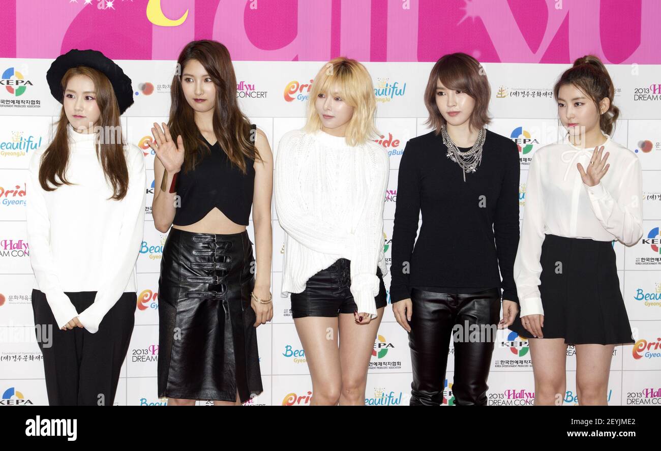 6 October 2013 - Gyeongju, South Korea : South Korean K-Pop girl group ...