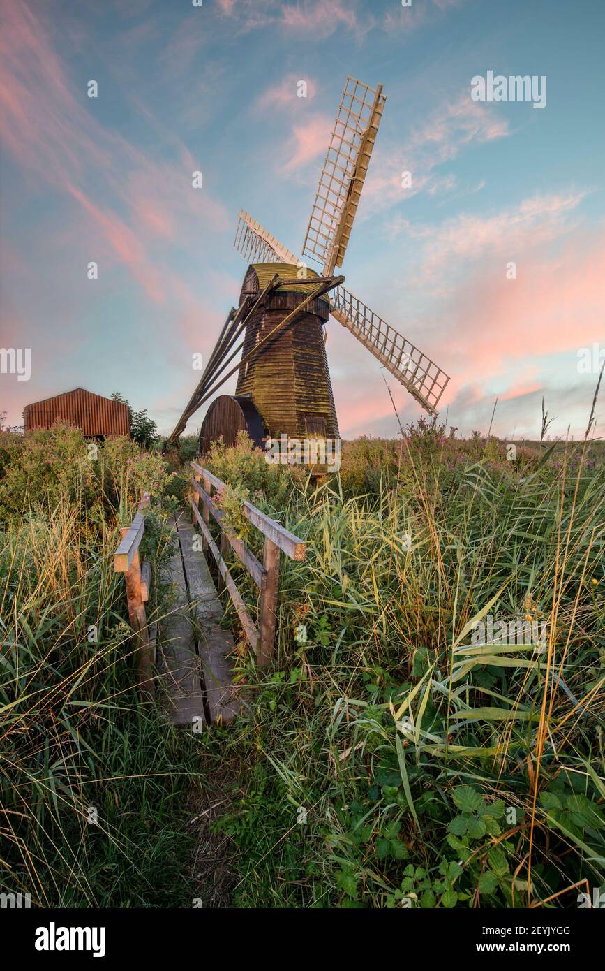 Old drainage pump windmill in English countryside landscape Stock Photo ...