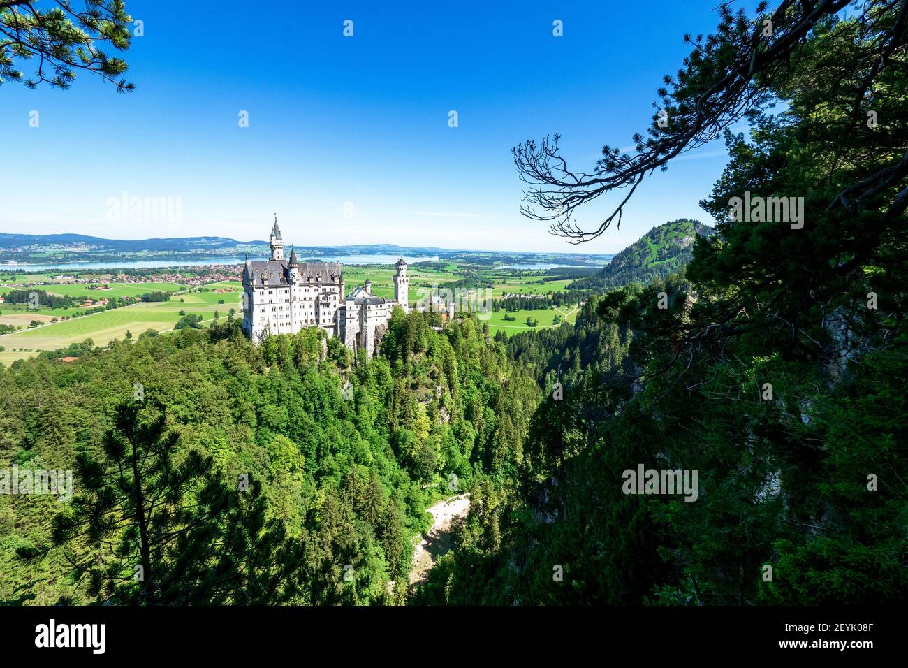 Special angle for a bridge hi-res stock photography and images - Alamy