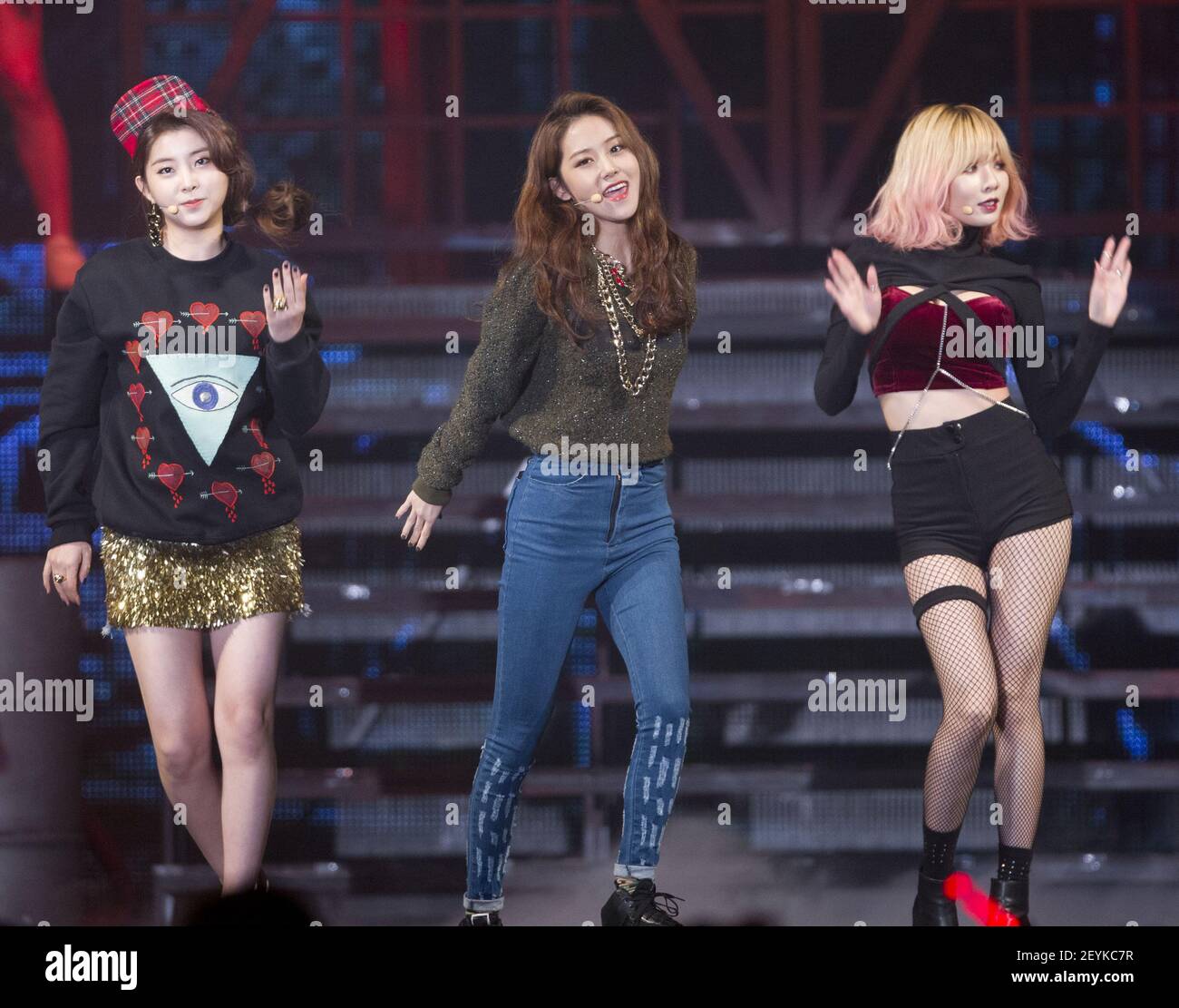 3 November 2013 - Goyang, South Korea : South Korean K-Pop girl group ...