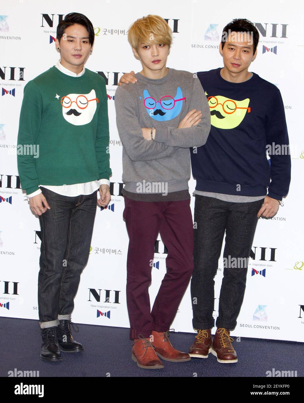 6 November 2013 - Seoul, South Korea : (L-R) South Korean Kim Jun-Su ...