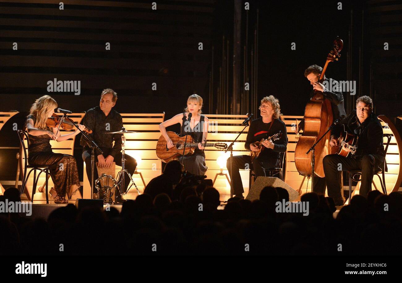 06 November 2013 - Nashville, Tennessee - Alison Krauss, Eric Darken ...