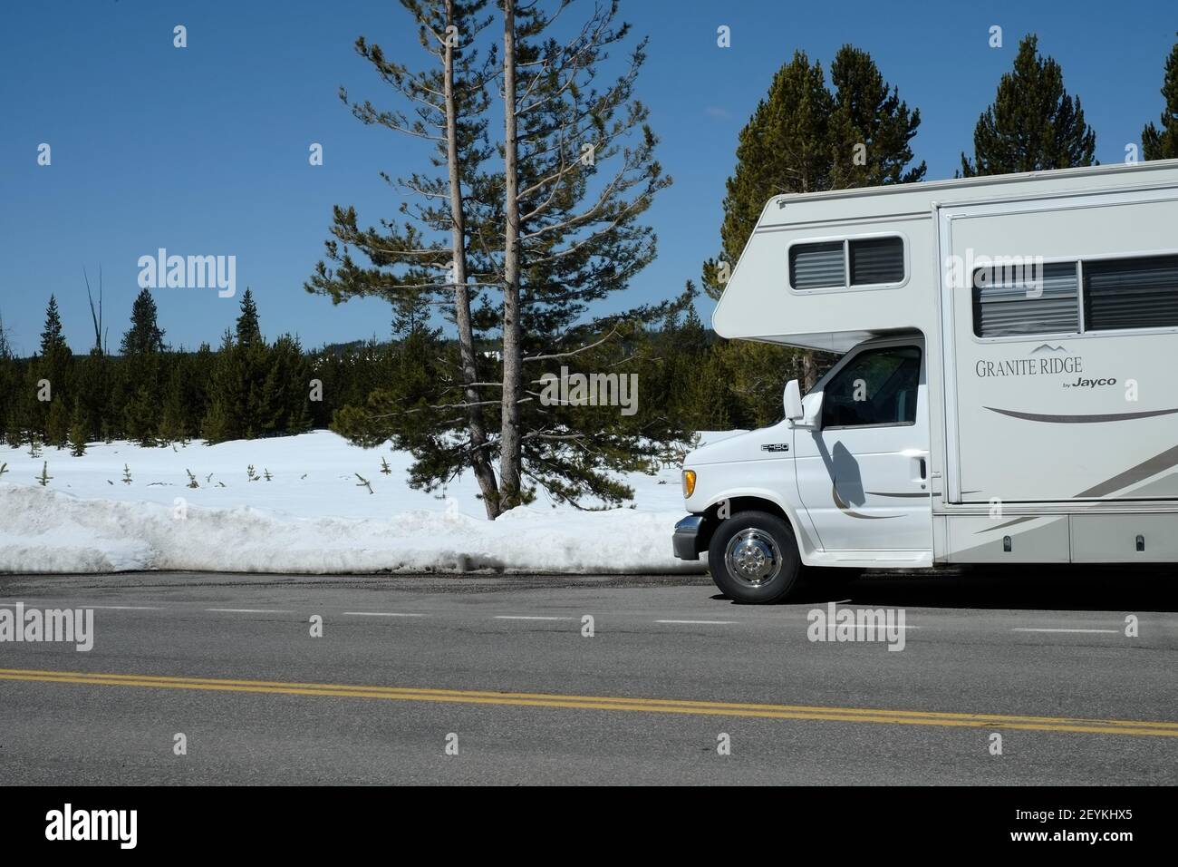 Motorhome driving on country hi-res stock photography and images - Alamy