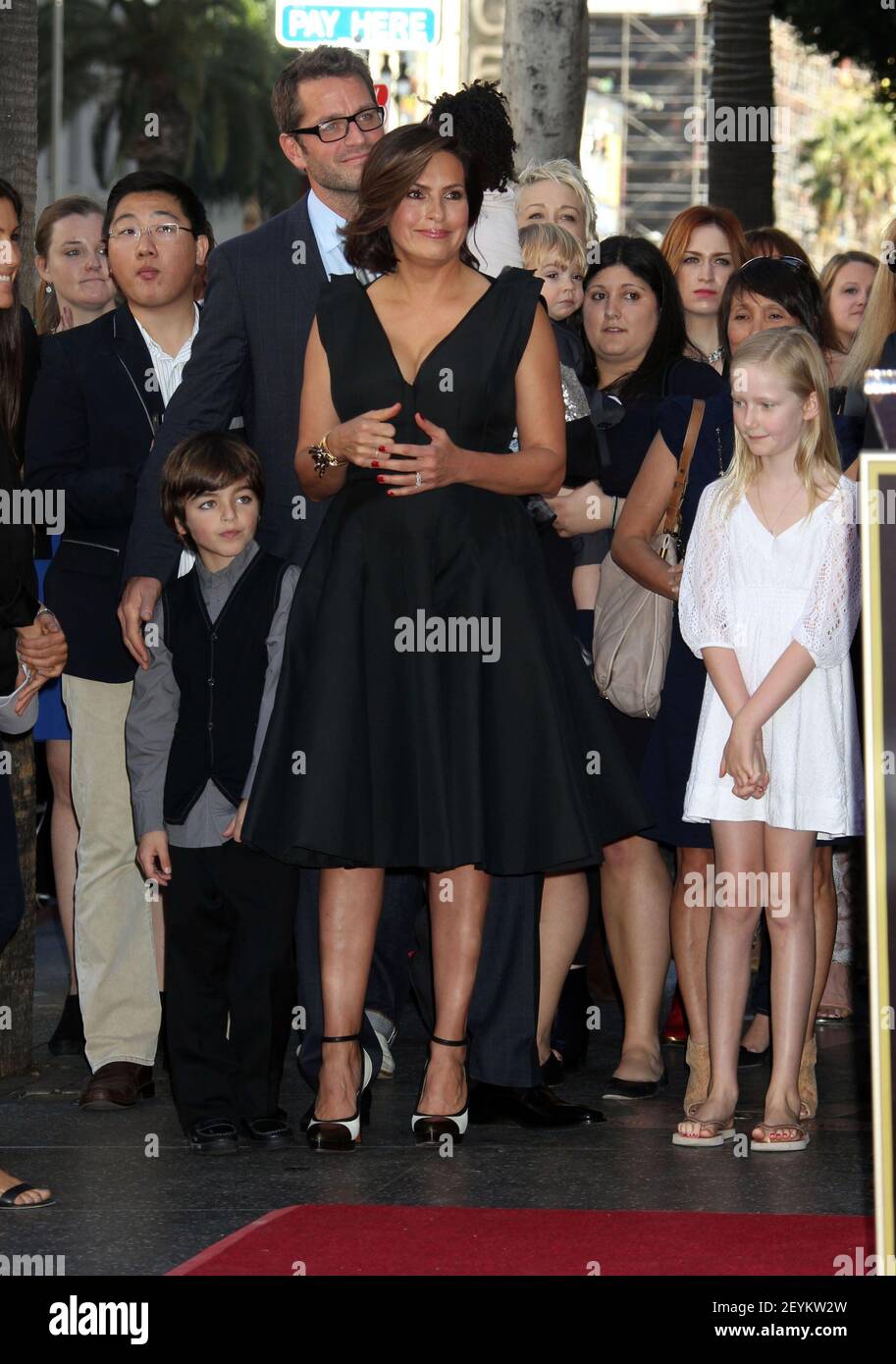 Mariska hargitay and andrew hermann hi-res stock photography and images ...