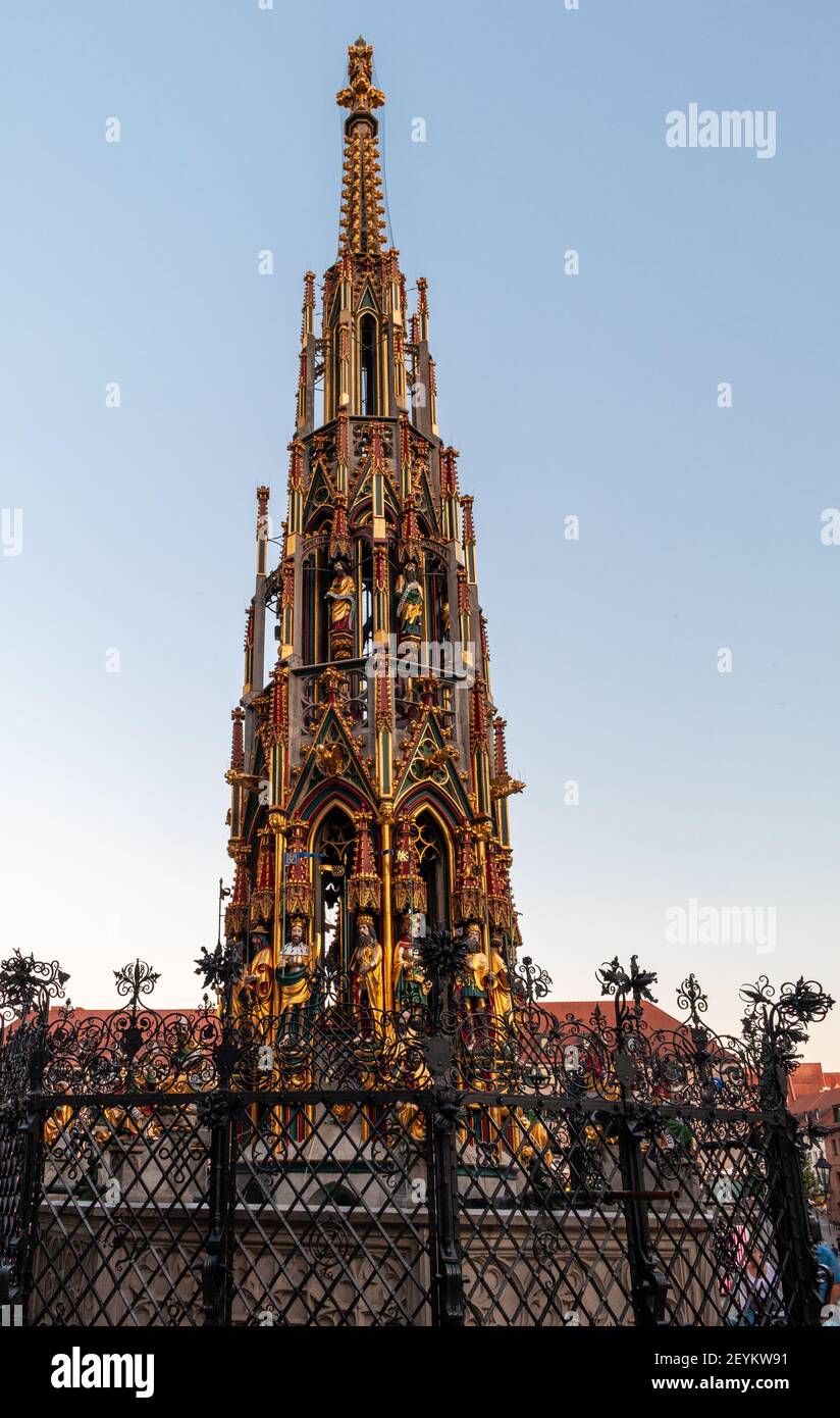 Schöner Brunnen, Beautiful Fountain, at the Hauptmarkt, Nuremberg ...