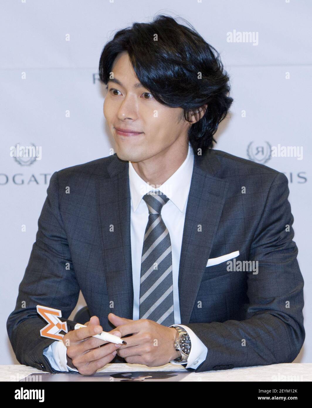 13 November 2013 - Seoul, South Korea : South Korean actor Hyun Bin attends the autographs ...