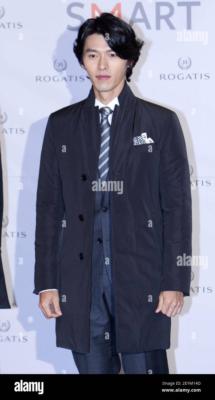 13 November 2013 - Seoul, South Korea : South Korean actor Hyun Bin attends the autographs ...