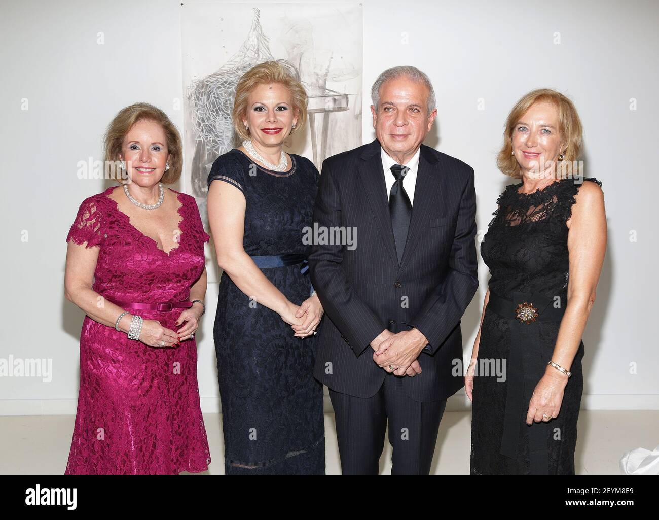 Dra. Aida Levitan, Ana Cristina Carrasco, Mayor Tomas Regalado, Asunciâ ...