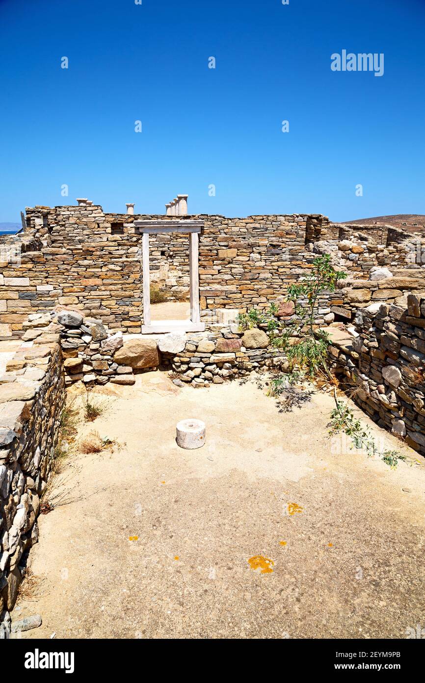 Archeology in door and old ruin site Stock Photo - Alamy