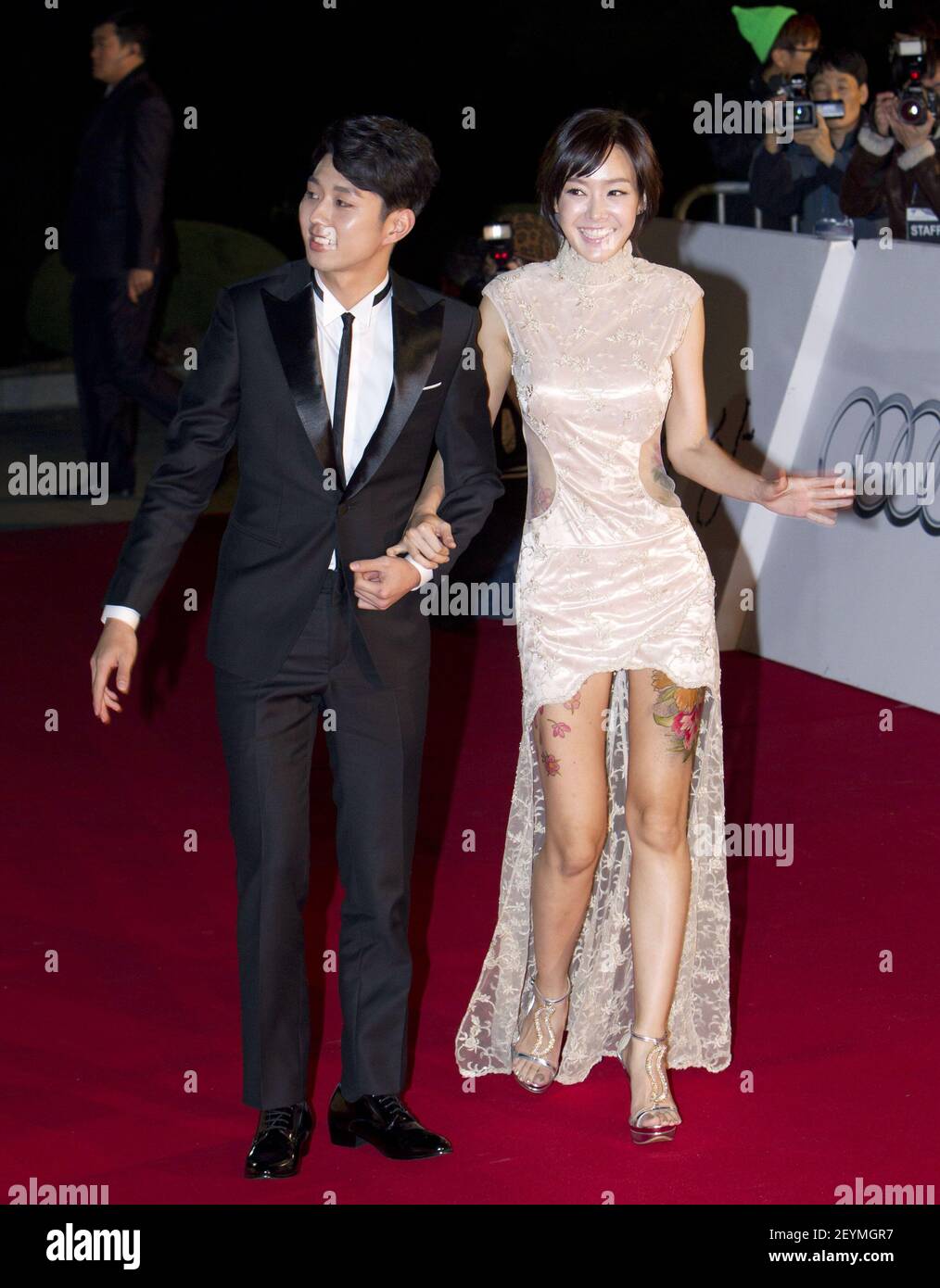 22 November 2013 - Seoul, South Korea : (R to L) South Korean actress ...