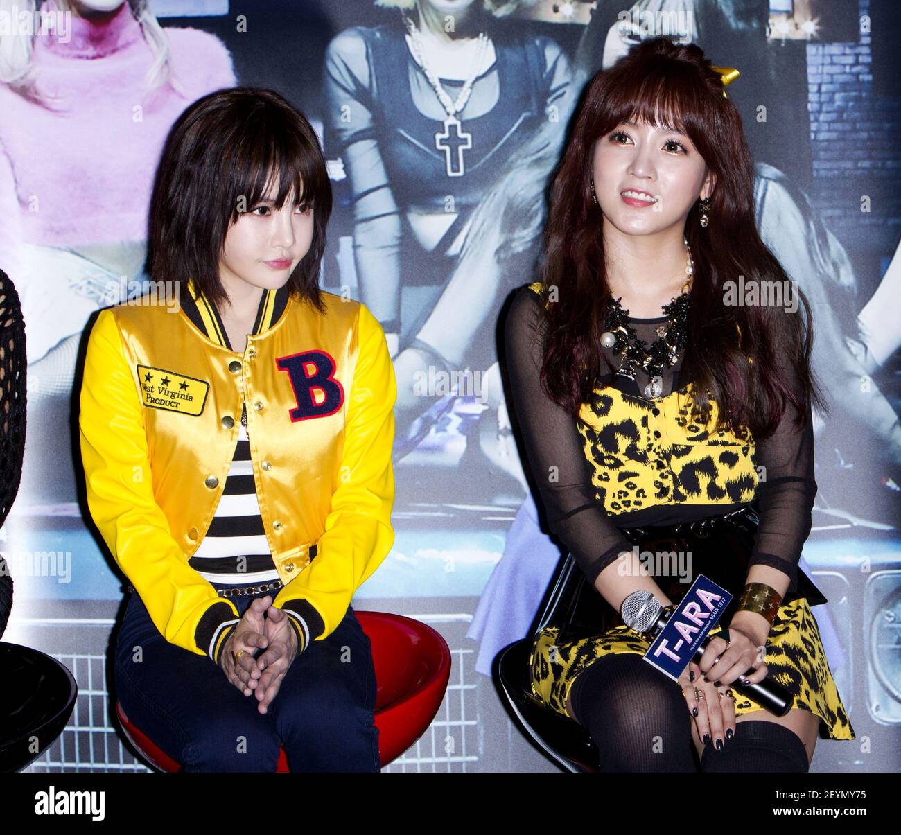 2 December 2013 - Seoul, South Korea : (L to R) South Korean Boram and Soyeon, members of K-Pop ...