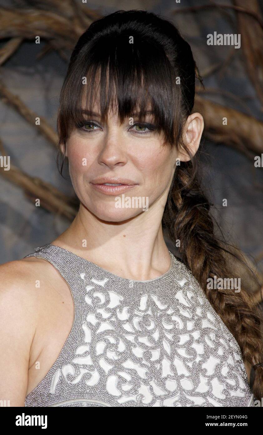 Evangeline Lilly Desolation Of Smaug Premiere