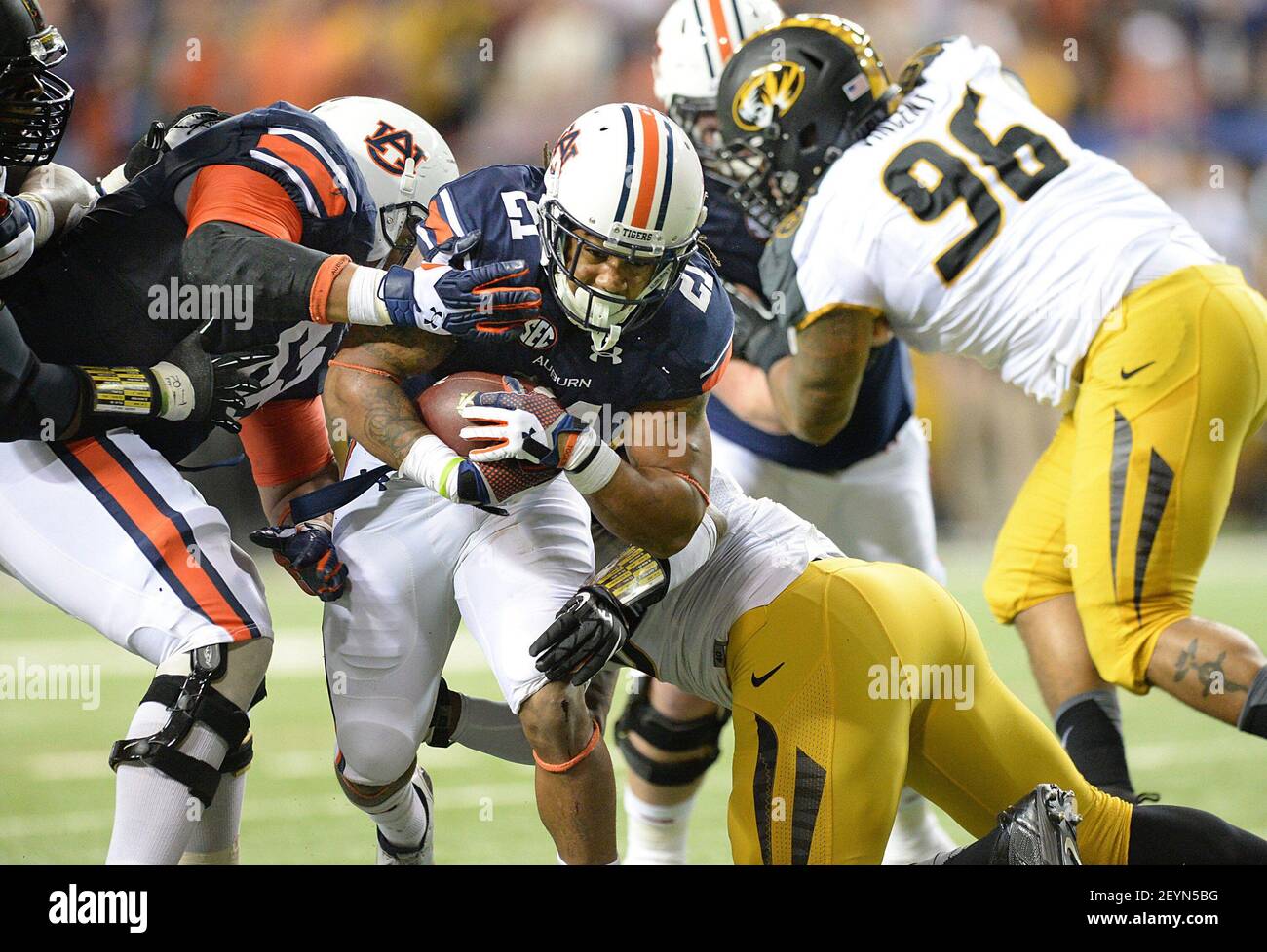Auburn running back Tre Mason (21) runs for a touchdown against ...