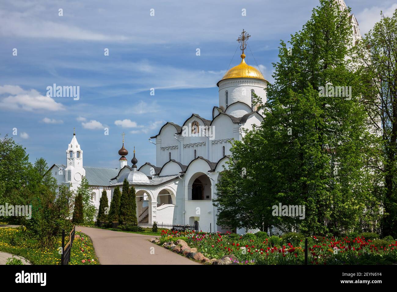 Intercession Cathedral and Church of the Conception of Anna in the ...