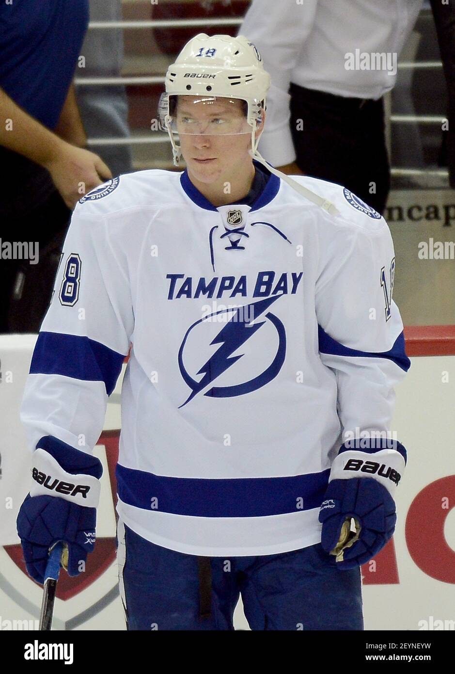 Tampa Bay Lightning left wing Ondrej Palat (18) warms up before the ...