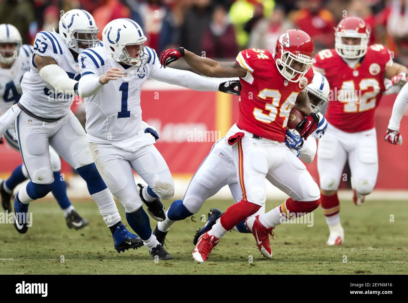 Kansas City Chiefs running back Knile Davis (34) fumbles on a kick ...