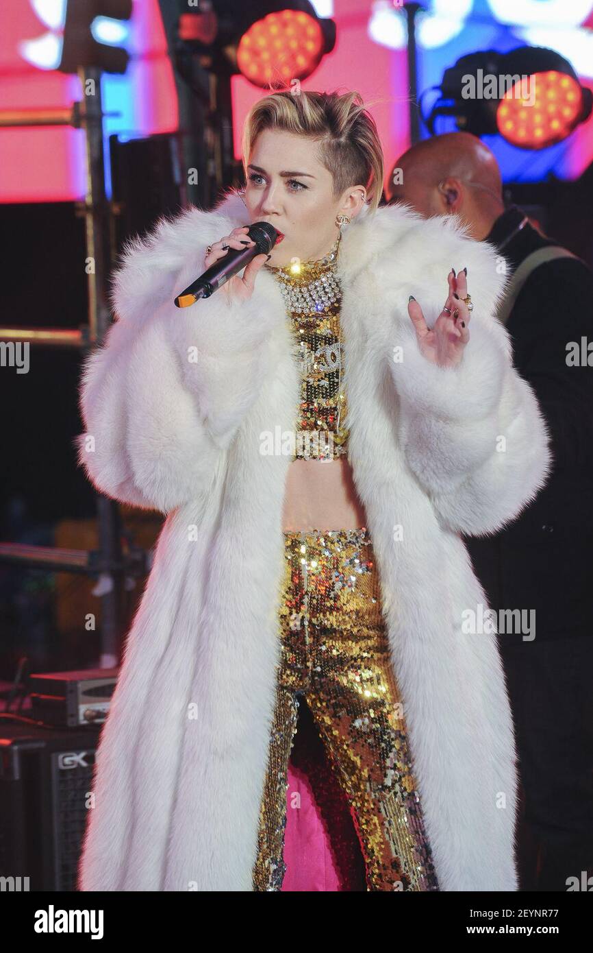Miley Cyrus attends the New Year's Rockin' Eve in Times Square New York ...