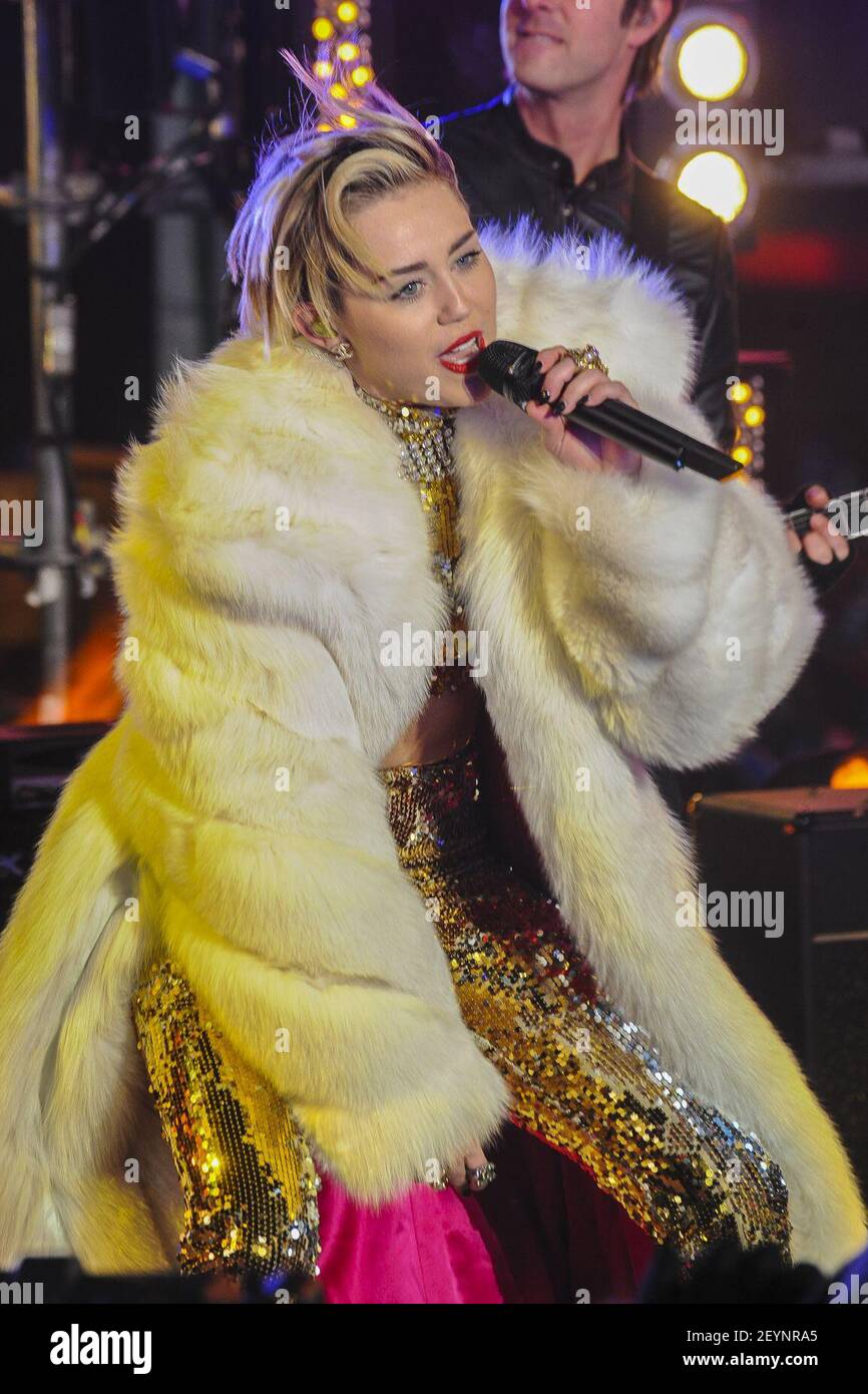 Miley Cyrus attends the New Year's Rockin' Eve in Times Square New York ...