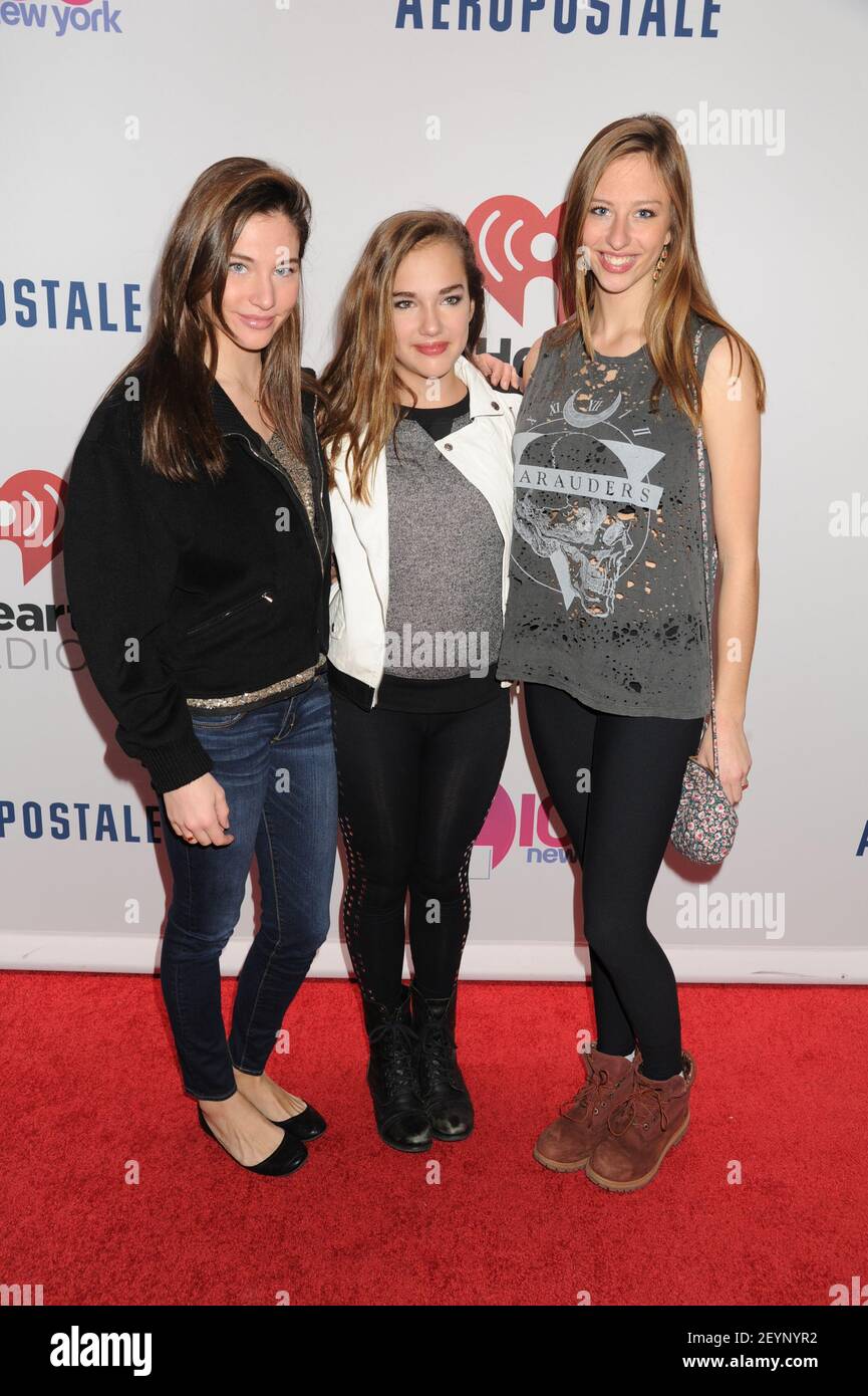 Kate Connick, Charlotte Connick, Georgia Connick on the red carpet in ...