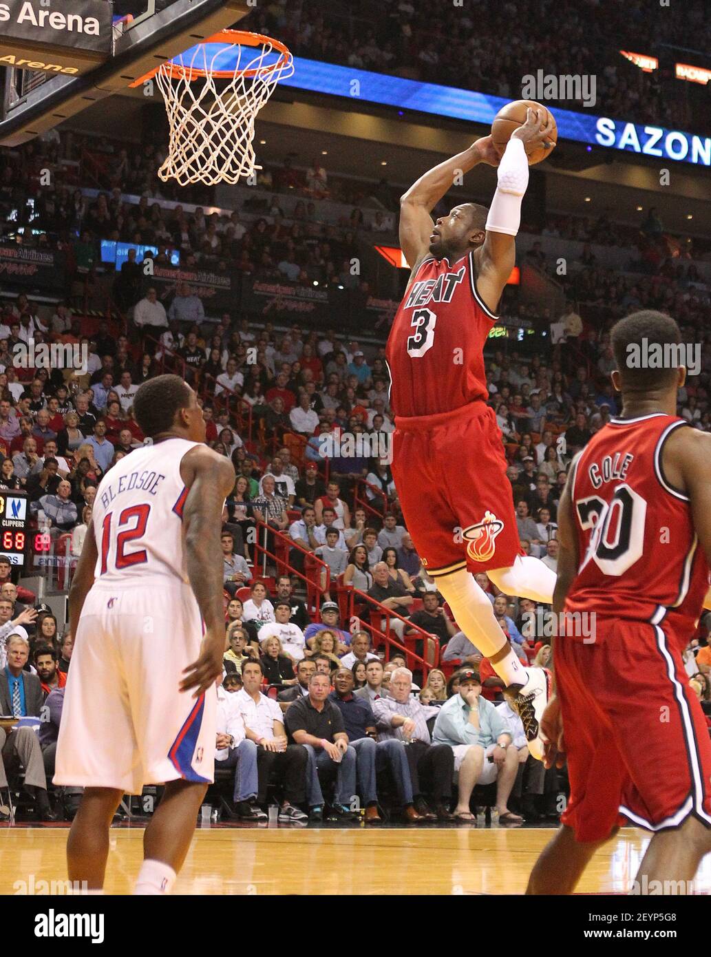 The Miami Heat's Dwyane Wade dunks during the fourh quarter against the ...