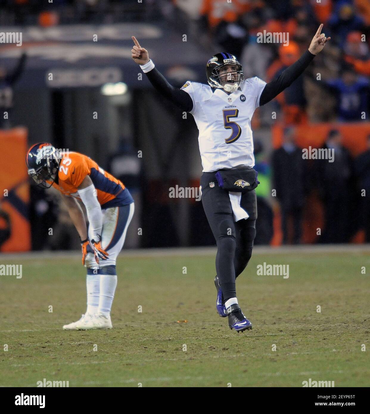 Baltimore Ravens quarterback Joe Flacco (5) celebrates his 70-yard ...