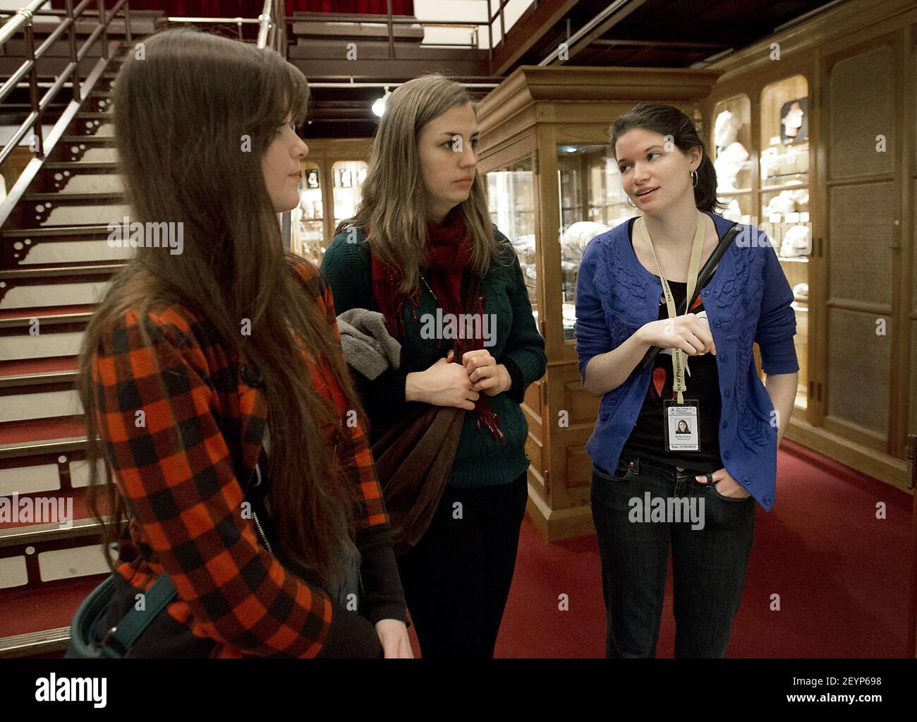Volunteer docent Kellie Liston, right, provides a tour to Desi ...