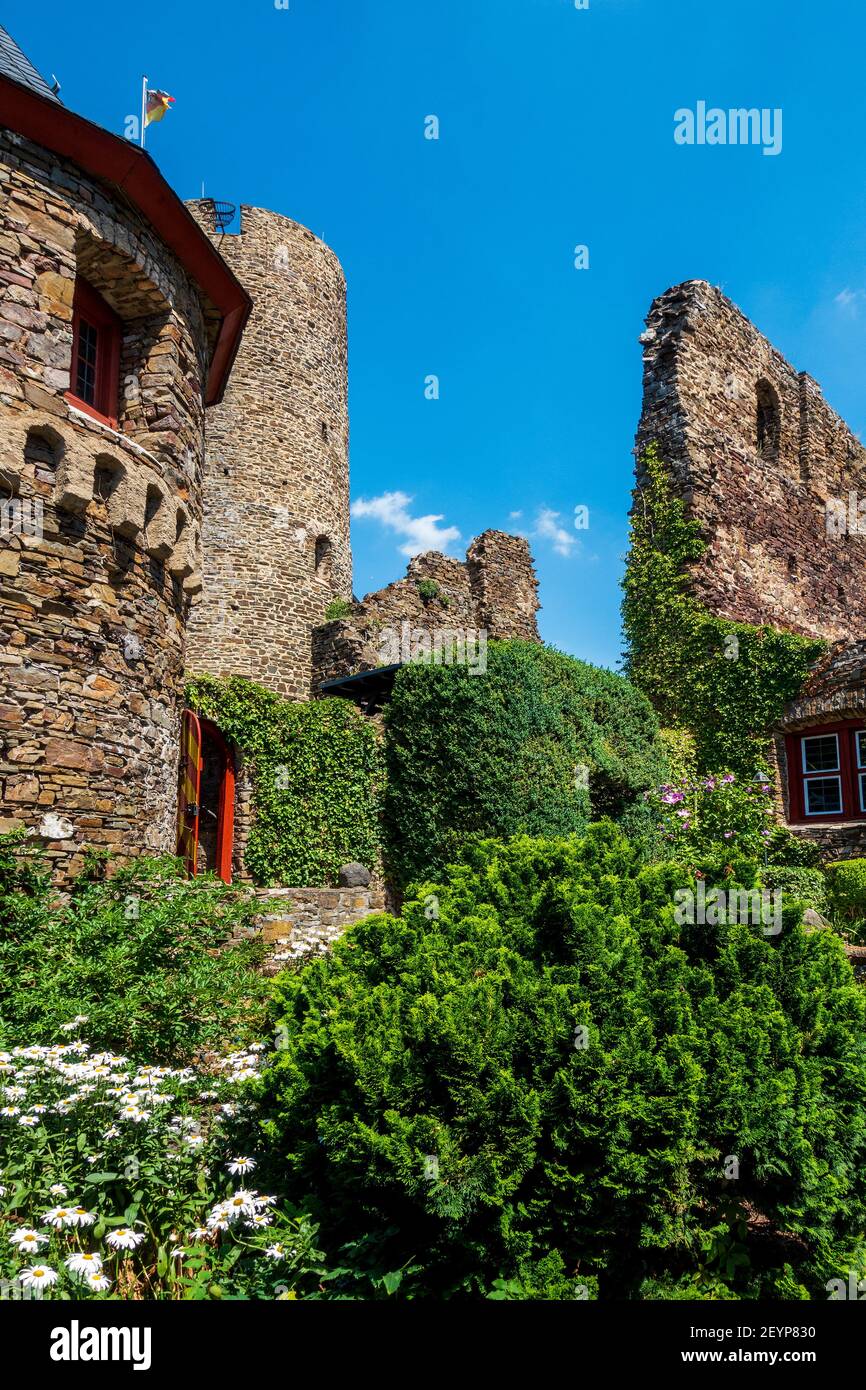 Ruins of the thurant castle hi-res stock photography and images - Alamy