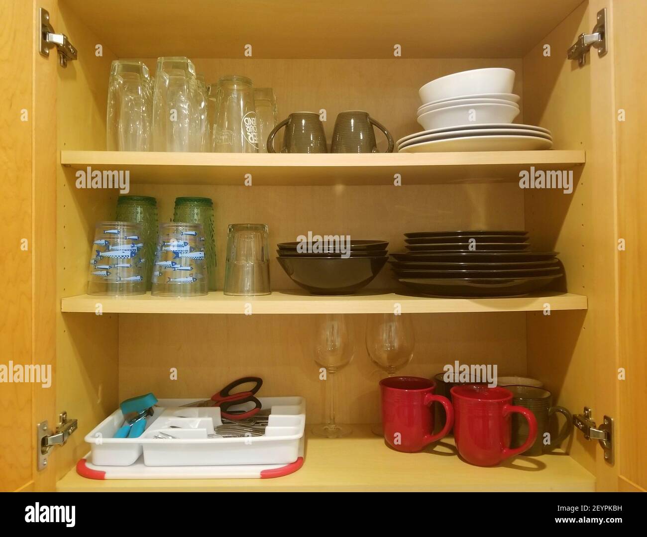 Ceramics plates hi-res stock photography and images - Alamy