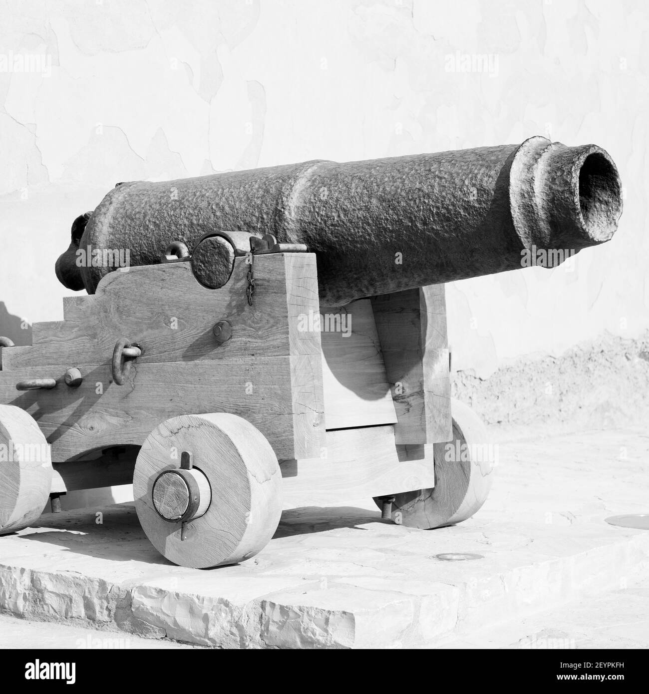 In oman muscat the old castle and cannon near the wall Stock Photo - Alamy