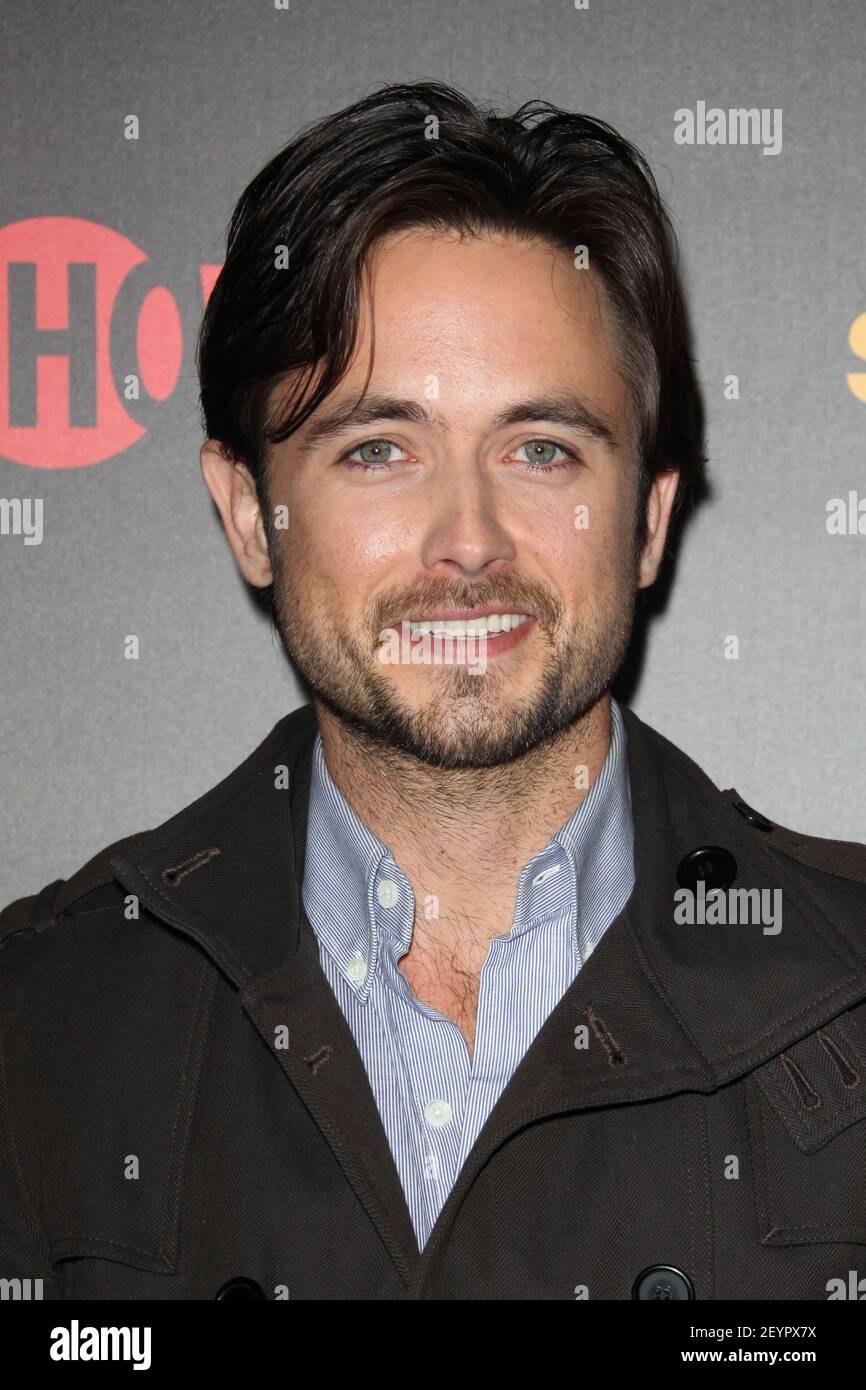 05 January 2012 - Hollywood, CA -Justin Chatwin arrives to the premiere ...