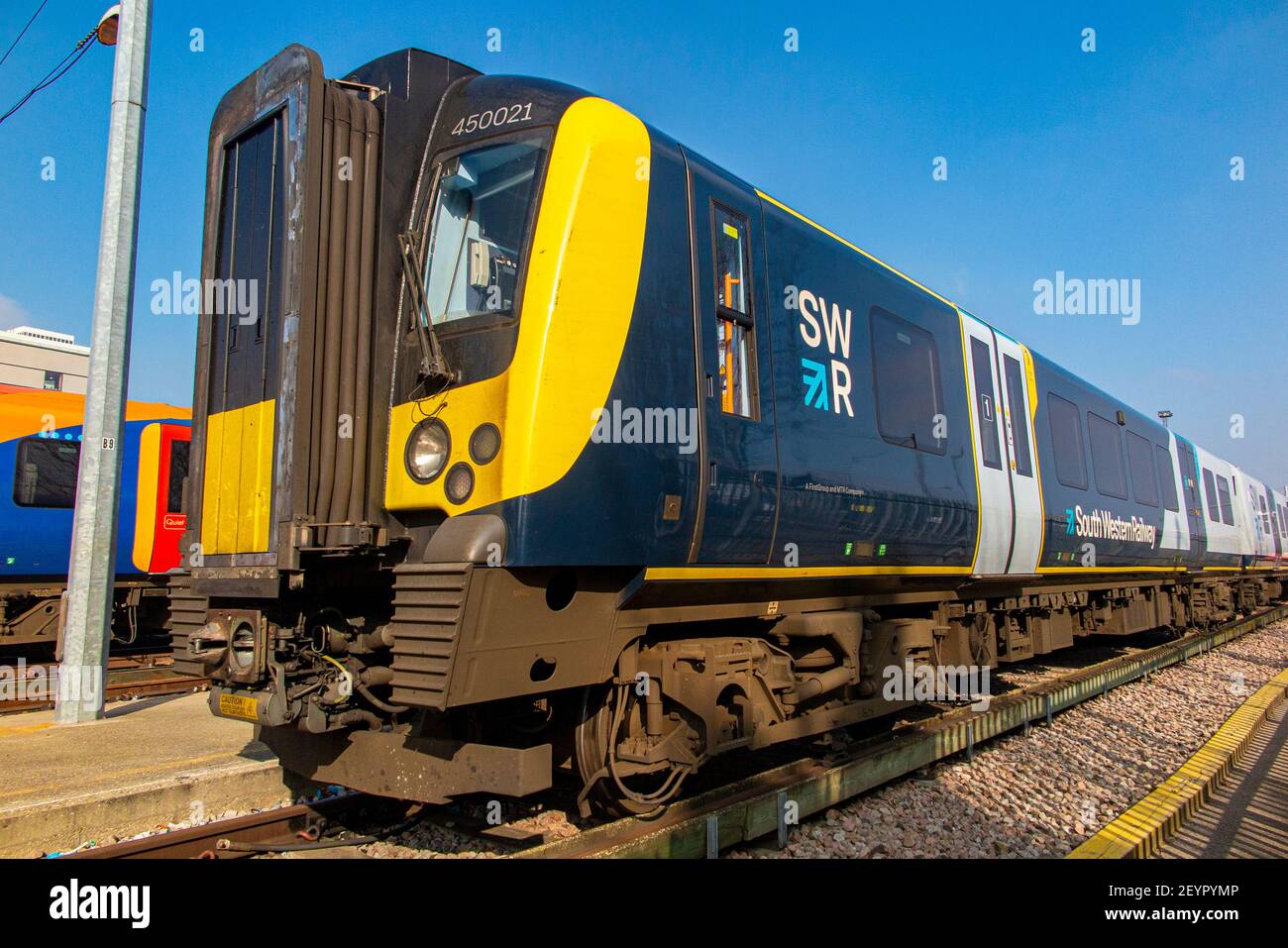 South west trains logo hi-res stock photography and images - Alamy