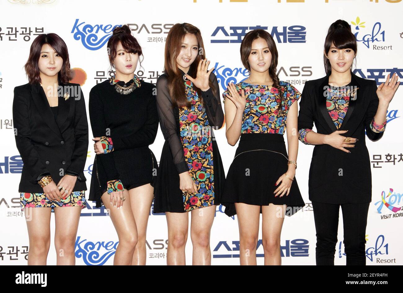 19 January 2012 - Seoul, South Korea - South Korean K-pop girl group ...