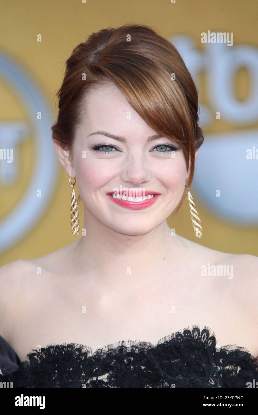 29 January 2011 - Los Angeles, CA - Emma Stone arrives to the 18th ...
