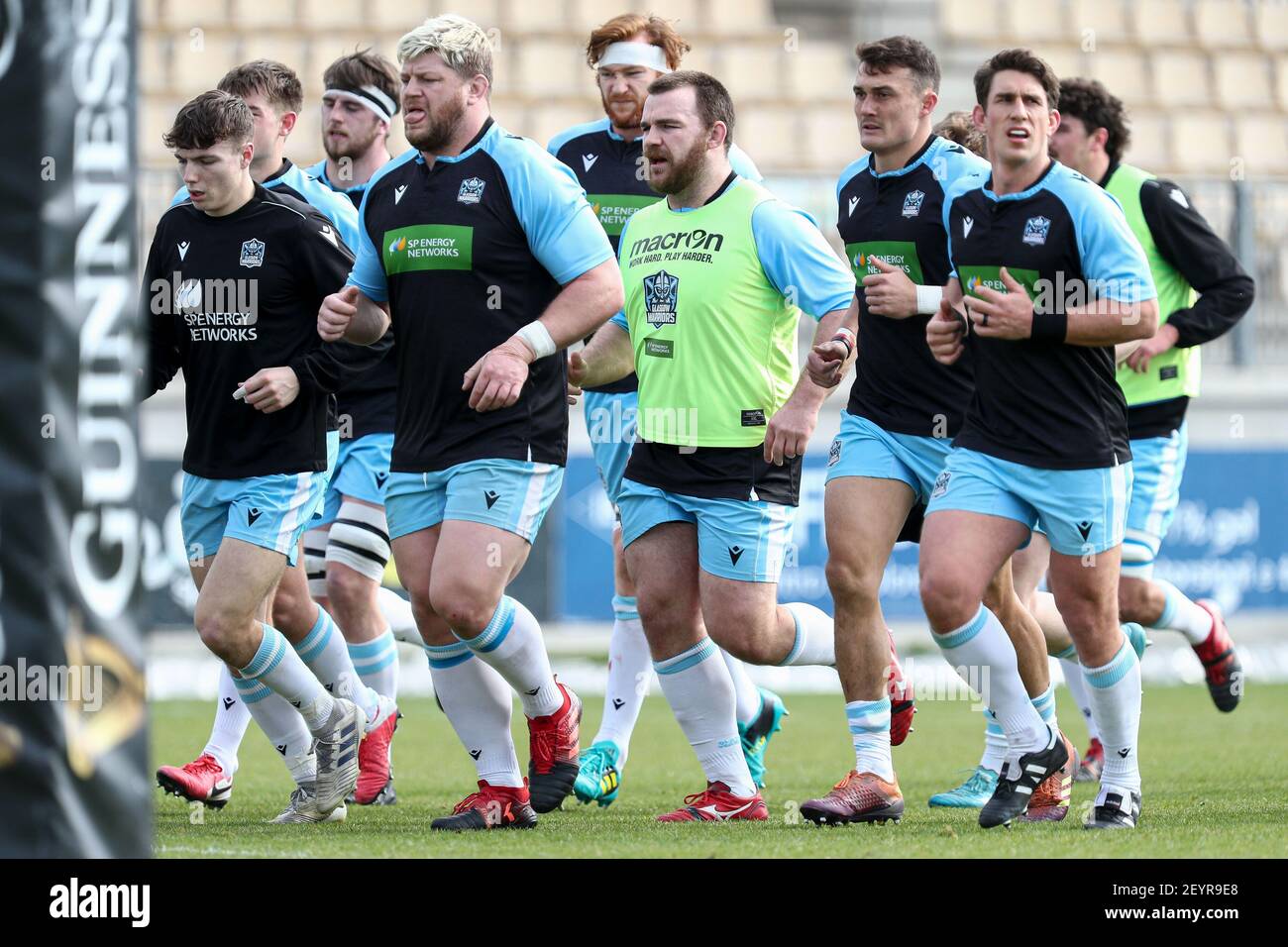 Glasgow warriors team hi-res stock photography and images - Alamy