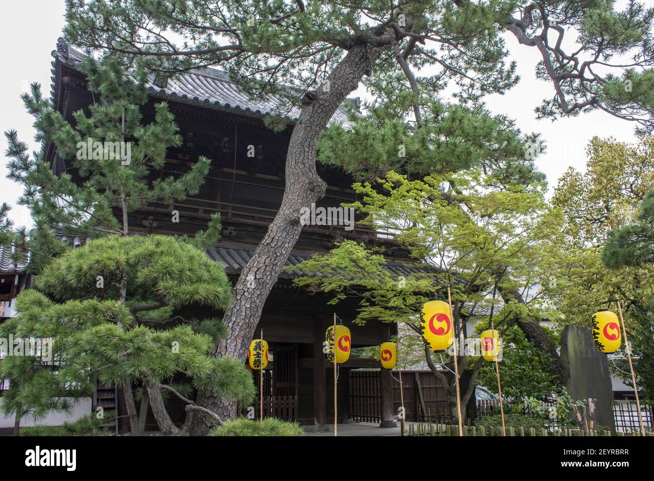 Tokyo, Japan. Sengaku-ji, a Soto Zen Buddhist temple. Final resting ...