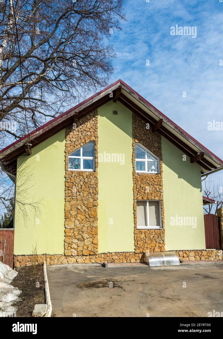 Two storey hi-res stock photography and images - Alamy