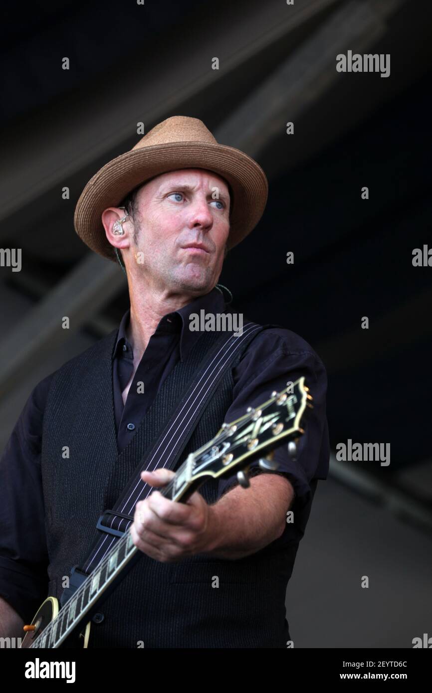 Cowboy mouth hi-res stock photography and images - Alamy