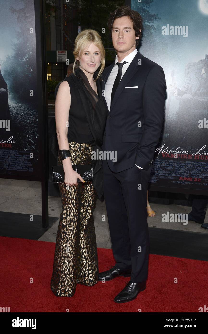 18 June 2012 - New York - (L-R) Mamie Gummer and Benjamin Walker attend ...