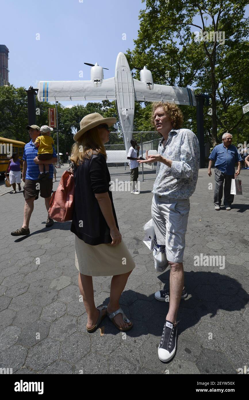 20 June 2012 - New York - A six passenger twin-prop Piper plane by ...