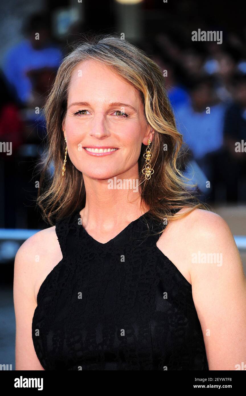 Helen hunt los angeles premiere hi-res stock photography and images - Alamy