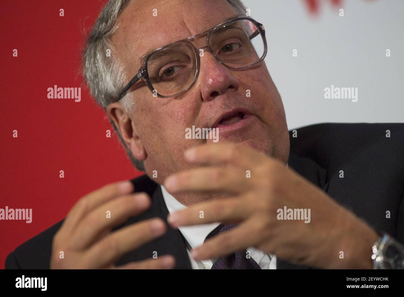 10 July 2012 â€“ Washington, D.C. - Howard Buffett, founder of the ...
