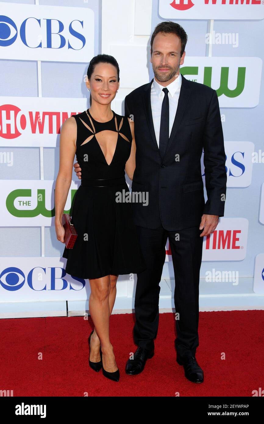 29 July 2012 - Beverly Hills, California - Lucy Liu, Jonny Lee Miller ...